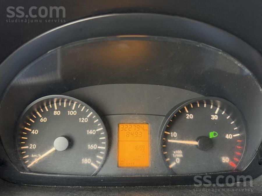 White Mercedes-Benz Sprinter 2012 in Jelgava, with an engine capacity of 2.20 L and mileage of 323 thousand km for 9500 €, photo 19 on AUTOMOTO.COM.LV