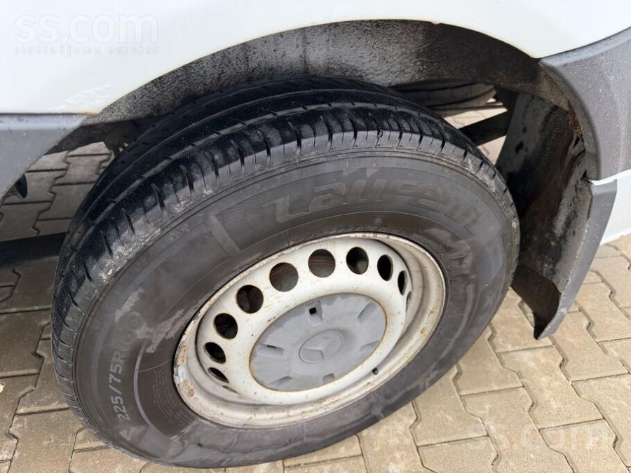 White Mercedes-Benz Sprinter 2012 in Jelgava, with an engine capacity of 2.20 L and mileage of 323 thousand km for 9500 €, photo 23 on AUTOMOTO.COM.LV