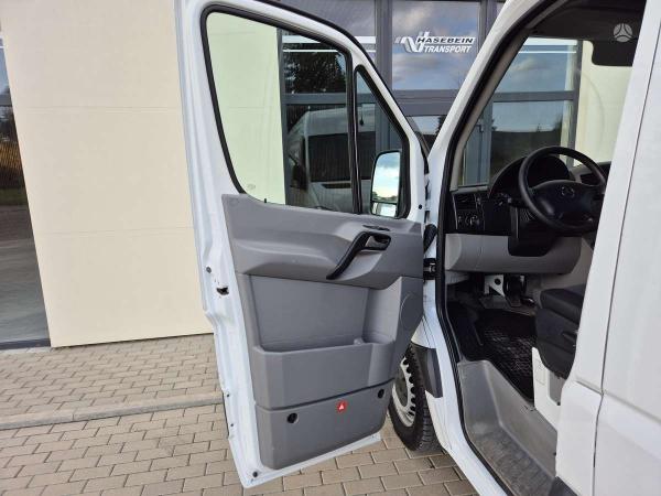 White Mercedes-Benz Sprinter 2012 in Marijampole, with an engine capacity of 2.14 L and mileage of 271 thousand km for 11000 €, photo 9 on AUTOMOTO.COM.LV