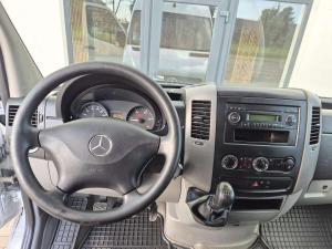 White Mercedes-Benz Sprinter 2012 in Marijampole, with an engine capacity of 2.14 L and mileage of 271 thousand km for 11000 €, photo 13 on AUTOMOTO.COM.LV