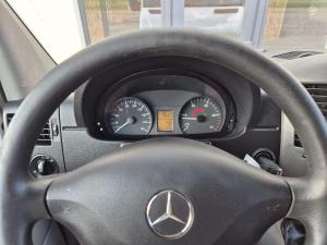 White Mercedes-Benz Sprinter 2012 in Marijampole, with an engine capacity of 2.14 L and mileage of 271 thousand km for 11000 €, photo 14 on AUTOMOTO.COM.LV