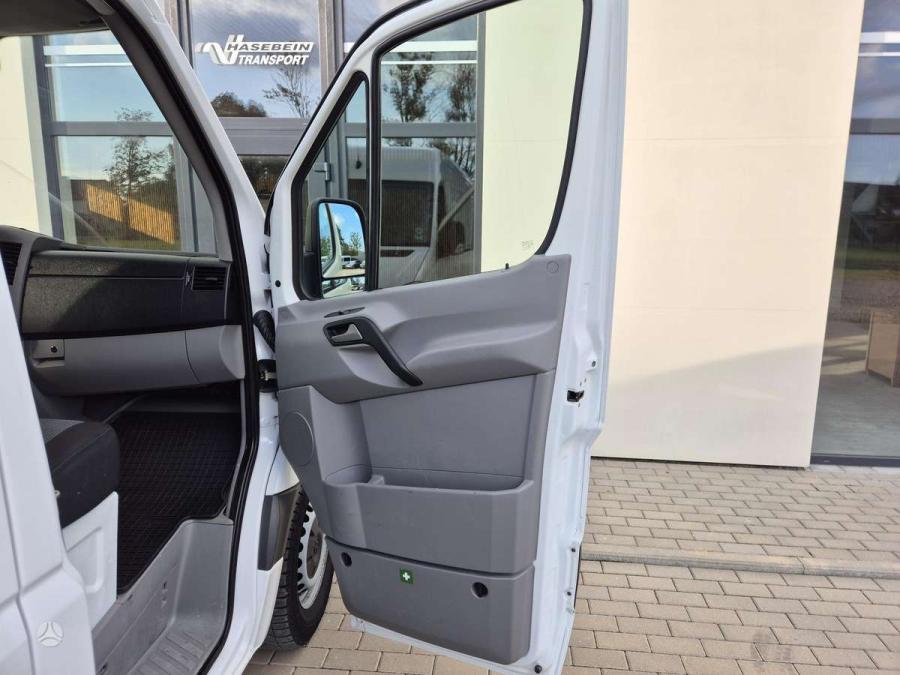 White Mercedes-Benz Sprinter 2012 in Marijampole, with an engine capacity of 2.14 L and mileage of 271 thousand km for 11000 €, photo 18 on AUTOMOTO.COM.LV