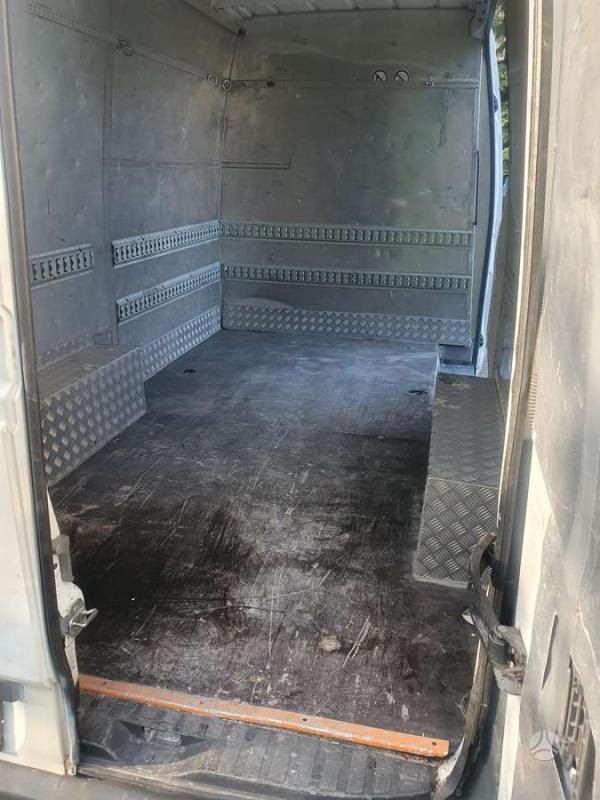 Balts Mercedes-Benz Sprinter 2012 Raseiniai, ar dzinēja tilpumu 2.20 L un nobraukumu 350 tūkst. km par 5950 €, foto 5 vietnē AUTOMOTO.COM.LV