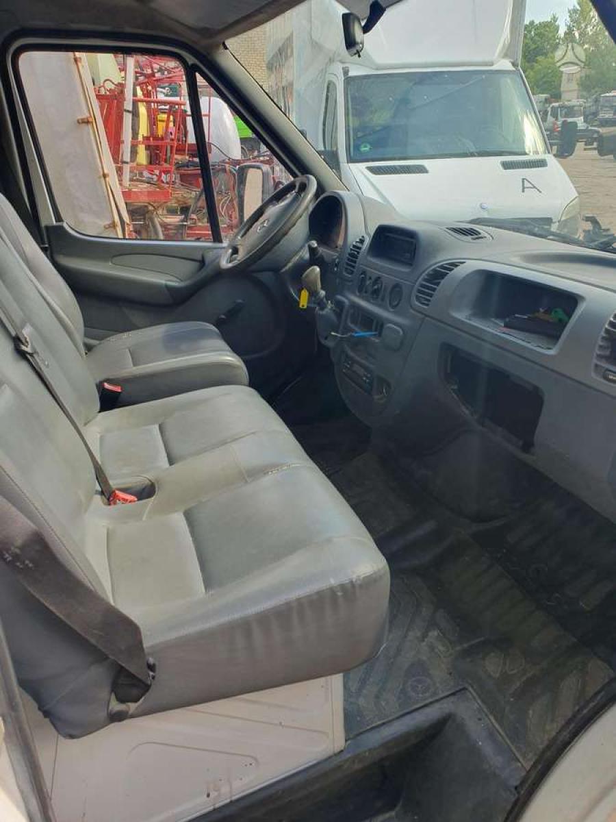 Balts Mercedes-Benz Sprinter 2012 Raseiniai, ar dzinēja tilpumu 2.20 L un nobraukumu 350 tūkst. km par 5950 €, foto 17 vietnē AUTOMOTO.COM.LV