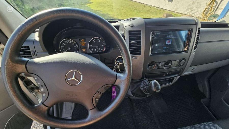 White Mercedes-Benz Sprinter 2012 in Marijampole, with an engine capacity of 2.14 L and mileage of 45 thousand km for 13189 €, photo 11 on AUTOMOTO.COM.LV