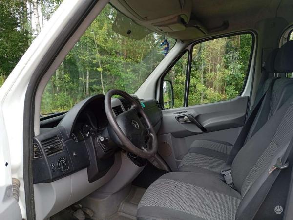 White Mercedes-Benz Sprinter 2012 in Vilnius, with an engine capacity of 2.14 L and mileage of 223 thousand km for 9250 €, photo 8 on AUTOMOTO.COM.LV