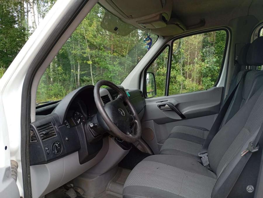 Balts Mercedes-Benz Sprinter 2012 Viļņa, ar dzinēja tilpumu 2.14 L un nobraukumu 223 tūkst. km par 9250 €, foto 9 vietnē AUTOMOTO.COM.LV