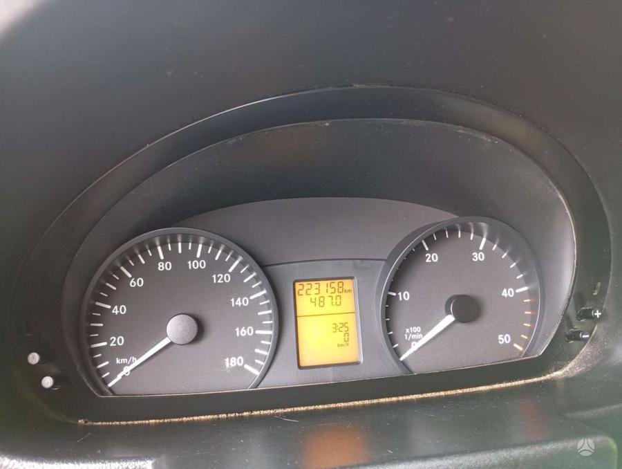 Balts Mercedes-Benz Sprinter 2012 Viļņa, ar dzinēja tilpumu 2.14 L un nobraukumu 223 tūkst. km par 9250 €, foto 16 vietnē AUTOMOTO.COM.LV