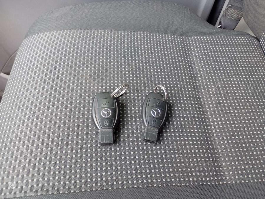 Balts Mercedes-Benz Sprinter 2012 Viļņa, ar dzinēja tilpumu 2.14 L un nobraukumu 223 tūkst. km par 9250 €, foto 25 vietnē AUTOMOTO.COM.LV