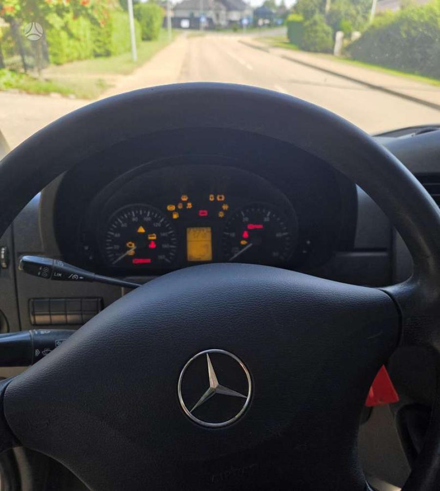 White Mercedes-Benz Sprinter 2012 in Taurage, with an engine capacity of 2.20 L and mileage of 270 thousand km for 6200 €, photo 11 on AUTOMOTO.COM.LV