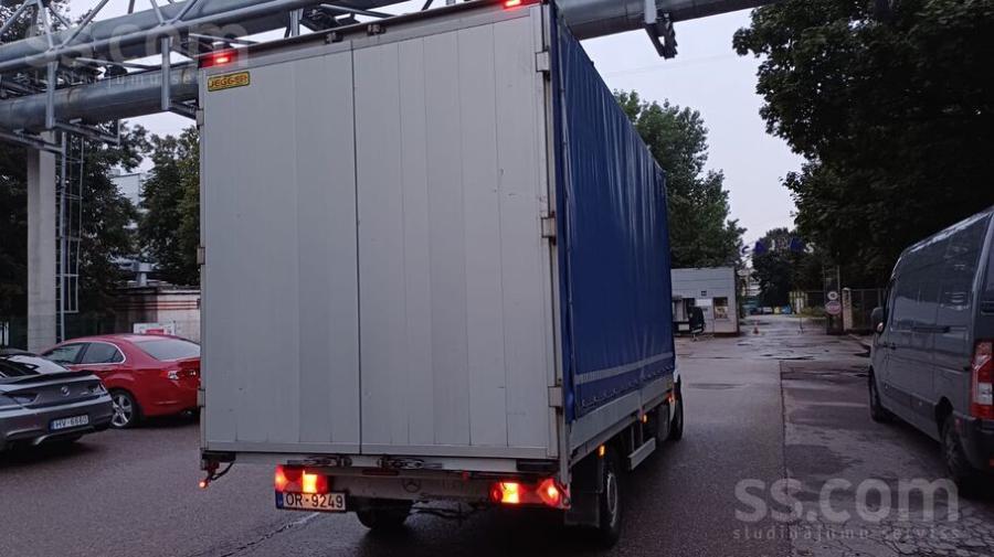 Balts Mercedes-Benz Sprinter 2012 Rīga, ar dzinēja tilpumu 3.00 L un nobraukumu 522 tūkst. km par 6550 €, foto 6 vietnē AUTOMOTO.COM.LV