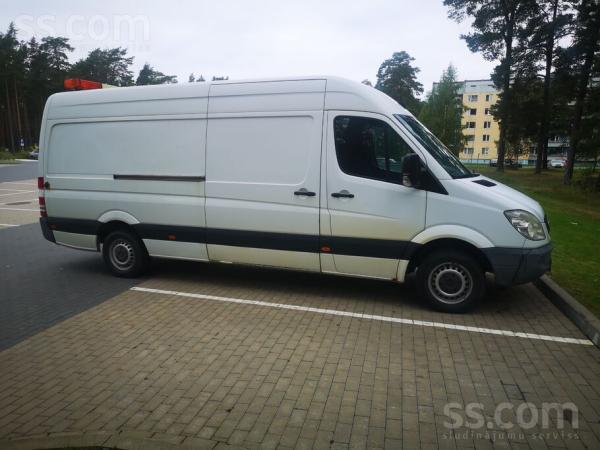 Balts Mercedes-Benz Sprinter 2012 Rīga, ar dzinēja tilpumu 2.20 L un nobraukumu 182 tūkst. km par 7800 €, foto 5 vietnē AUTOMOTO.COM.LV