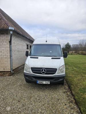 White Mercedes-Benz Sprinter 2013 in Panevezys, with an engine capacity of 2.14 L and mileage of 555 thousand km for 4450 €, photo  on AUTOMOTO.COM.LV