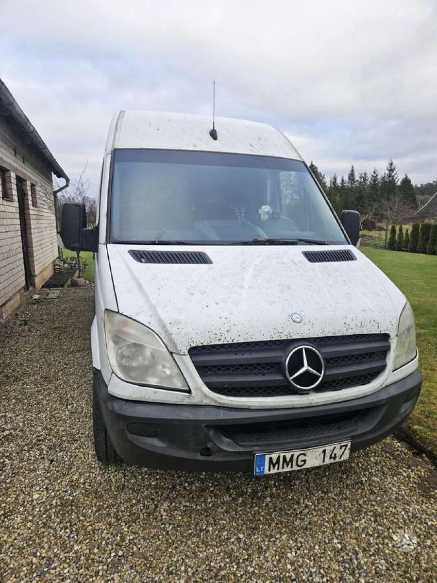 Balts Mercedes-Benz Sprinter 2013 Panevēža, ar dzinēja tilpumu 2.14 L un nobraukumu 555 tūkst. km par 4450 €, foto 3 vietnē AUTOMOTO.COM.LV