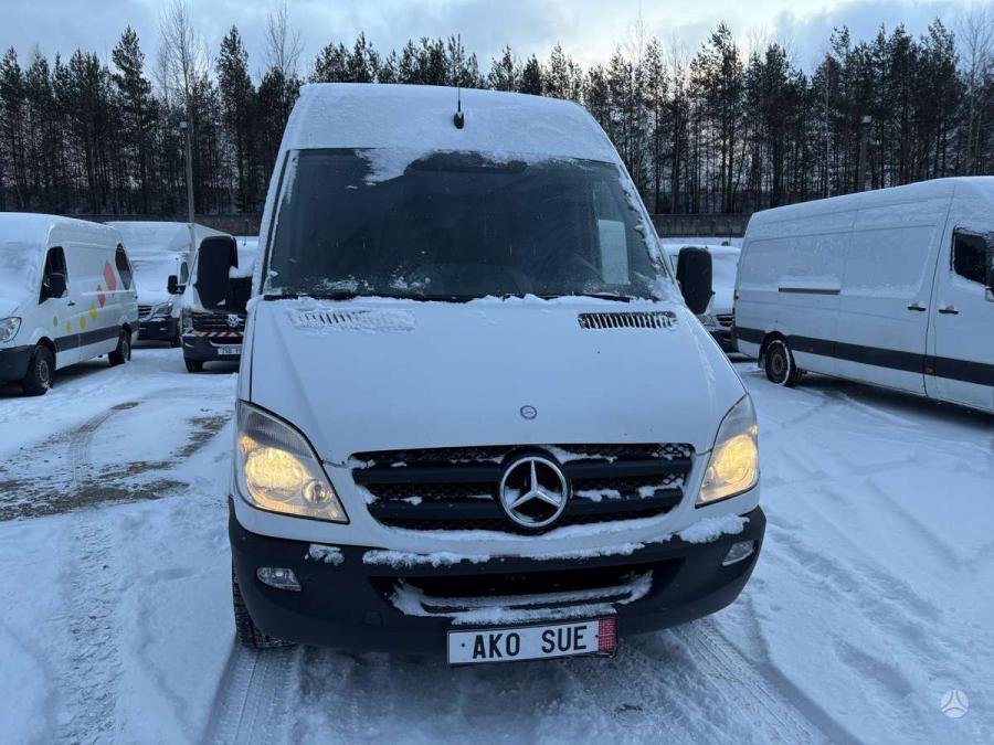 Balts Mercedes-Benz Sprinter 2013 Viļņa, ar dzinēja tilpumu 2.20 L un nobraukumu 390 tūkst. km par 4700 €, foto 1 vietnē AUTOMOTO.COM.LV