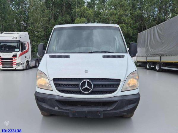 White Mercedes-Benz Sprinter 2013 in Vilnius, with an engine capacity of 2.14 L and mileage of 813 thousand km for 7139 €, photo 2 on AUTOMOTO.COM.LV