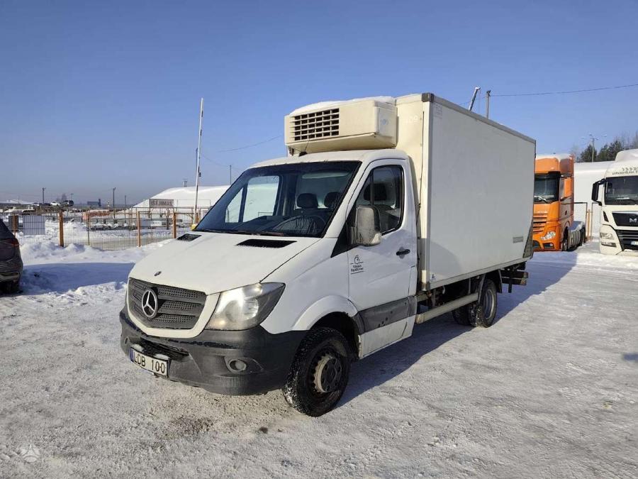 White Mercedes-Benz Sprinter 2013 in Vilnius, with an engine capacity of 2.14 L and mileage of 496 thousand km for 10769 €, photo 1 on AUTOMOTO.COM.LV