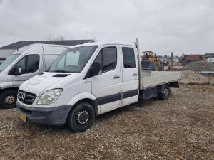 White Mercedes-Benz Sprinter 2013 in Taurage, with an engine capacity of 2.15 L and mileage of 330 thousand km for 8300 €, photo 3 on AUTOMOTO.COM.LV