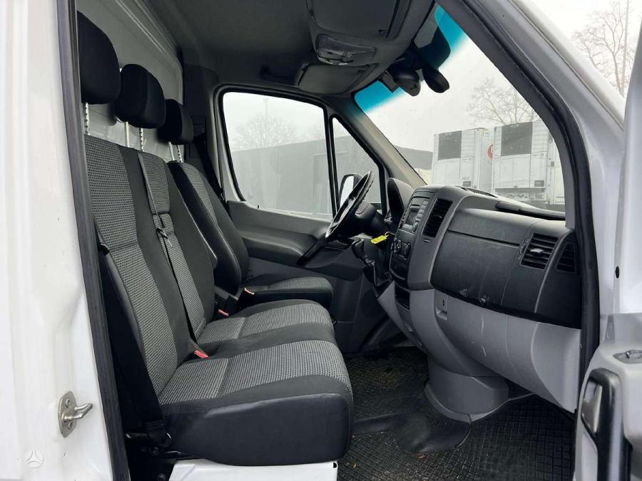 Balts Mercedes-Benz Sprinter 2013 Ukmergė, ar dzinēja tilpumu 2.20 L un nobraukumu 126 tūkst. km par 8500 €, foto 17 vietnē AUTOMOTO.COM.LV