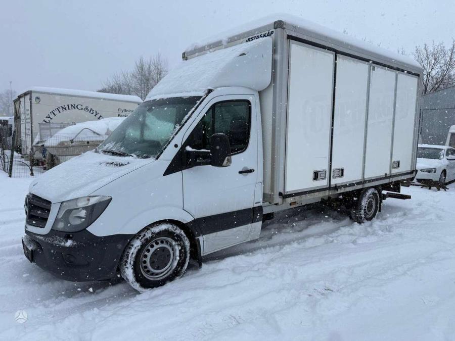 White Mercedes-Benz Sprinter 2013 in Klaipeda, with an engine capacity of 2.99 L and mileage of 380 thousand km for 8200 €, photo 1 on AUTOMOTO.COM.LV