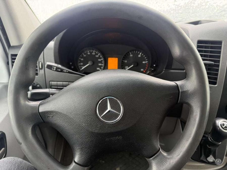 White Mercedes-Benz Sprinter 2013 in Klaipeda, with an engine capacity of 2.99 L and mileage of 380 thousand km for 8200 €, photo 14 on AUTOMOTO.COM.LV