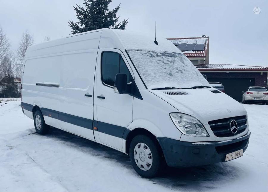White Mercedes-Benz Sprinter 2013 in Vilnius, with an engine capacity of 2.10 L and mileage of 350 thousand km for 6500 €, photo 5 on AUTOMOTO.COM.LV