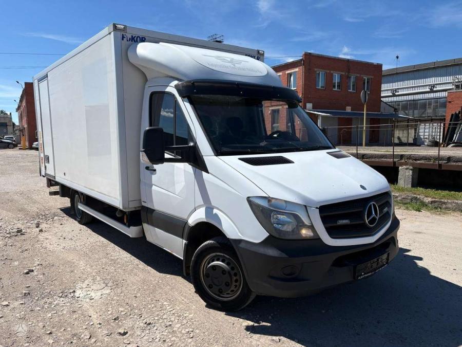 White Mercedes-Benz Sprinter 2013 in Riga, with an engine capacity of 0.00 L and mileage of 367 thousand km for 12000 €, photo 4 on AUTOMOTO.COM.LV
