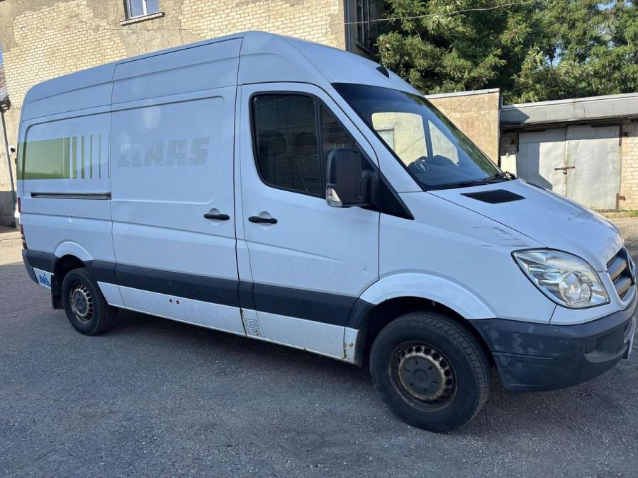White Mercedes-Benz Sprinter 2013 in Taurage, with an engine capacity of 2.14 L and mileage of 190 thousand km for 5400 €, photo 12 on AUTOMOTO.COM.LV