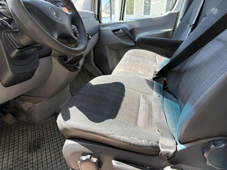 Balts Mercedes-Benz Sprinter 2013 Viļņa, ar dzinēja tilpumu 3.00 L un nobraukumu 293 tūkst. km par 7900 €, foto 12 vietnē AUTOMOTO.COM.LV