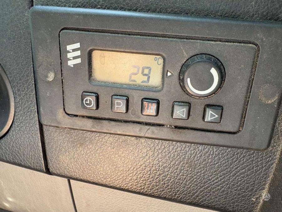 Balts Mercedes-Benz Sprinter 2013 Viļņa, ar dzinēja tilpumu 3.00 L un nobraukumu 293 tūkst. km par 7900 €, foto 15 vietnē AUTOMOTO.COM.LV
