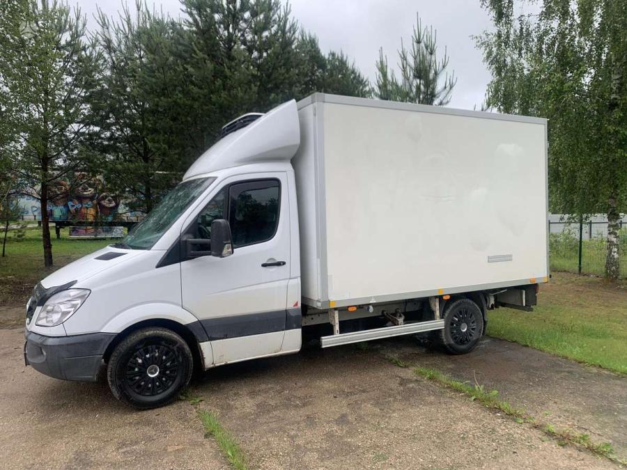 Balts Mercedes-Benz Sprinter 2013 Viļņa, ar dzinēja tilpumu 2.10 L un nobraukumu 144 tūkst. km par 11253 €, foto 1 vietnē AUTOMOTO.COM.LV
