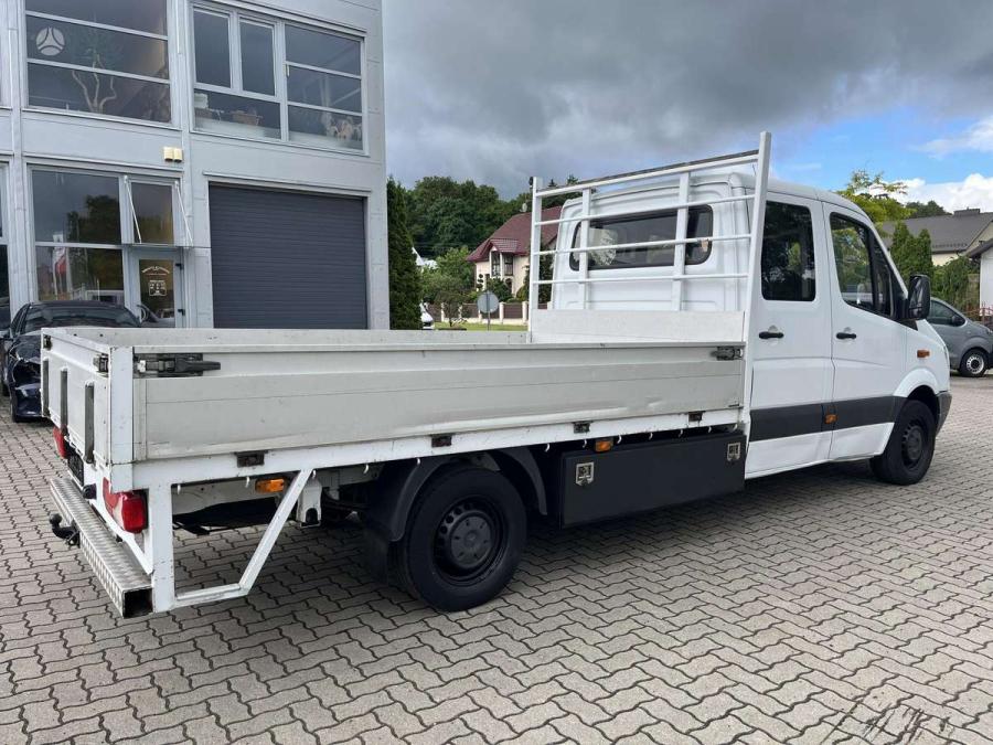 White Mercedes-Benz Sprinter 2013 in Alytus, with an engine capacity of 2.14 L and mileage of 221 thousand km for 12800 €, photo 5 on AUTOMOTO.COM.LV