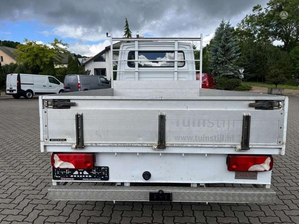 White Mercedes-Benz Sprinter 2013 in Alytus, with an engine capacity of 2.14 L and mileage of 221 thousand km for 12800 €, photo 8 on AUTOMOTO.COM.LV
