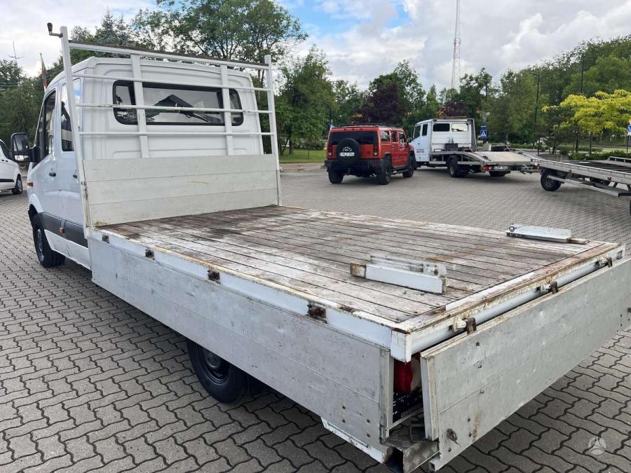 White Mercedes-Benz Sprinter 2013 in Alytus, with an engine capacity of 2.14 L and mileage of 221 thousand km for 12800 €, photo 17 on AUTOMOTO.COM.LV