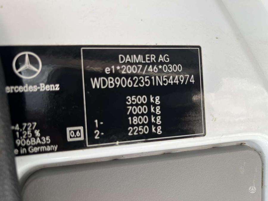 White Mercedes-Benz Sprinter 2013 in Alytus, with an engine capacity of 2.14 L and mileage of 221 thousand km for 12800 €, photo 26 on AUTOMOTO.COM.LV