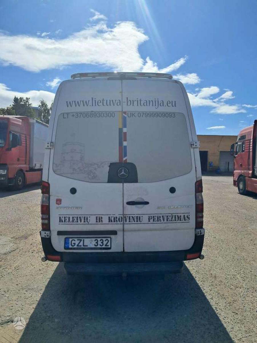 White Mercedes-Benz Sprinter 2013 in Kaunas, with an engine capacity of 2.14 L and mileage of 390 thousand km for 9500 €, photo 17 on AUTOMOTO.COM.LV