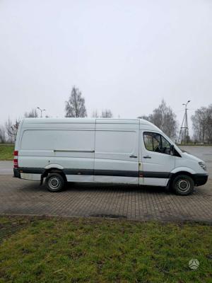 White Mercedes-Benz Sprinter 2013 in Riga, with an engine capacity of 2.20 L and mileage of 329 thousand km for 5700 €, photo 5 on AUTOMOTO.COM.LV
