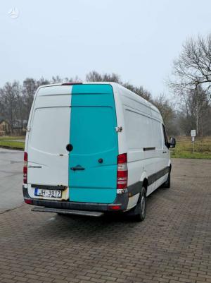 White Mercedes-Benz Sprinter 2013 in Riga, with an engine capacity of 2.20 L and mileage of 329 thousand km for 5700 €, photo 7 on AUTOMOTO.COM.LV