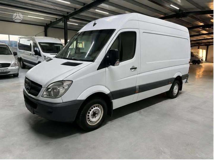 Balts Mercedes-Benz Sprinter 2013 Klaipėda, ar dzinēja tilpumu 0.00 L un nobraukumu 300 tūkst. km par 3999 €, foto 1 vietnē AUTOMOTO.COM.LV