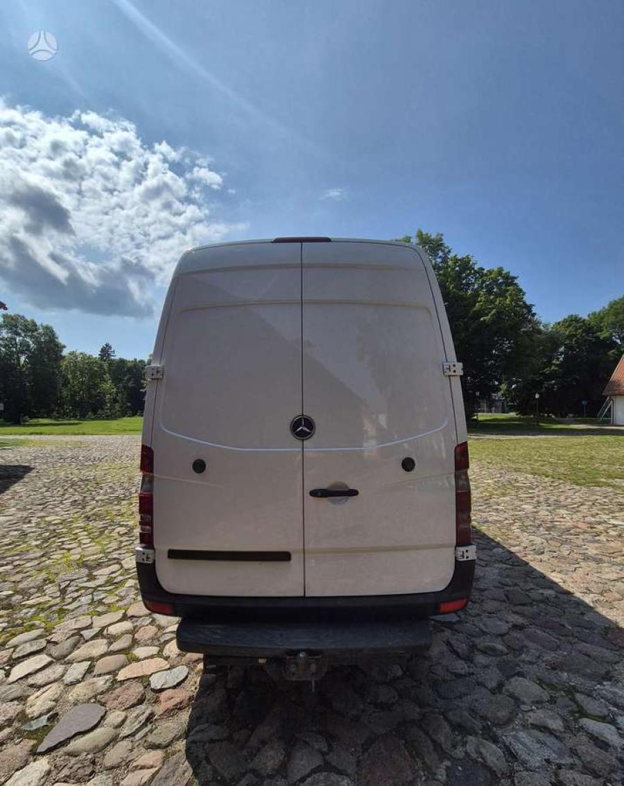White Mercedes-Benz Sprinter 2013 in Silute, with an engine capacity of 2.20 L and mileage of 550 thousand km for 8200 €, photo 6 on AUTOMOTO.COM.LV