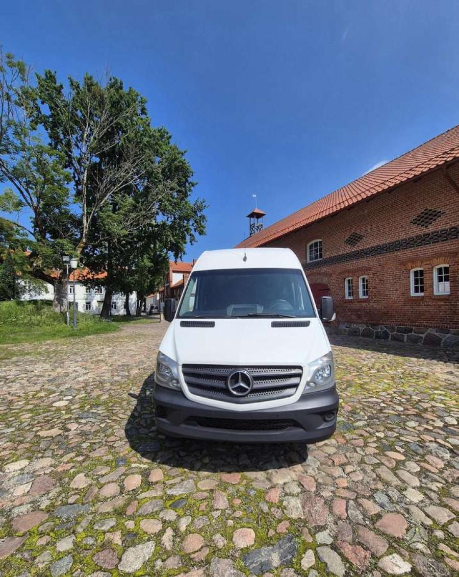White Mercedes-Benz Sprinter 2013 in Silute, with an engine capacity of 2.20 L and mileage of 550 thousand km for 8200 €, photo 9 on AUTOMOTO.COM.LV