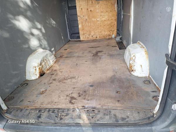 White Mercedes-Benz Sprinter 2013 in Taurage, with an engine capacity of 2.20 L and mileage of 300 thousand km for 3700 €, photo 6 on AUTOMOTO.COM.LV