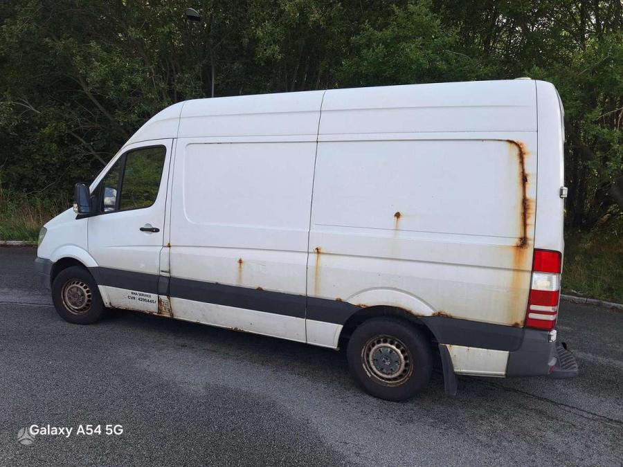 White Mercedes-Benz Sprinter 2013 in Taurage, with an engine capacity of 2.20 L and mileage of 300 thousand km for 3700 €, photo 7 on AUTOMOTO.COM.LV