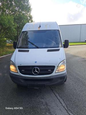 White Mercedes-Benz Sprinter 2013 in Taurage, with an engine capacity of 2.20 L and mileage of 300 thousand km for 3700 €, photo 8 on AUTOMOTO.COM.LV