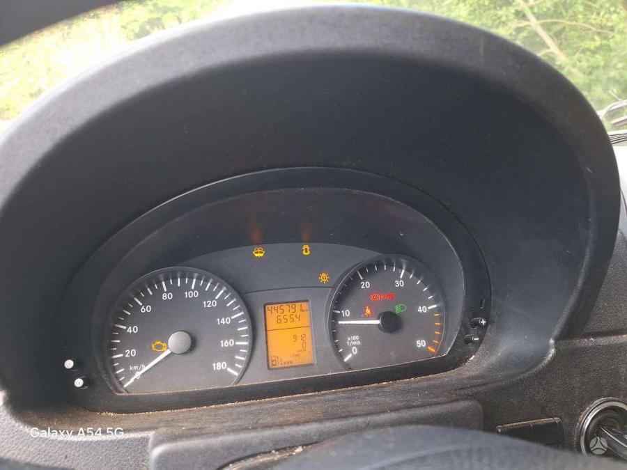 White Mercedes-Benz Sprinter 2013 in Taurage, with an engine capacity of 2.20 L and mileage of 300 thousand km for 3700 €, photo 12 on AUTOMOTO.COM.LV