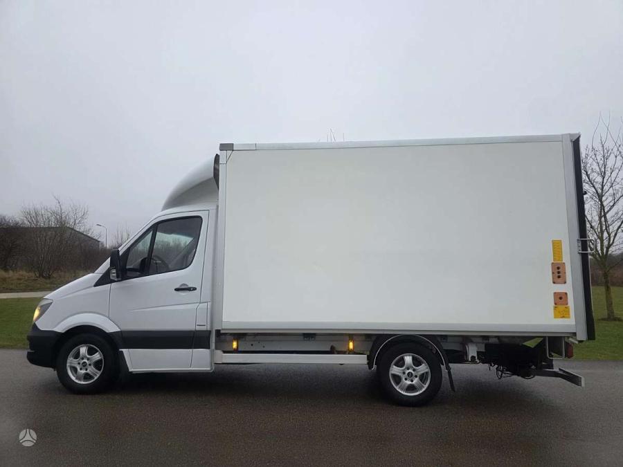 White Mercedes-Benz Sprinter 2014 in Siauliai, with an engine capacity of 2.20 L and mileage of 300 thousand km for 7650 €, photo 7 on AUTOMOTO.COM.LV