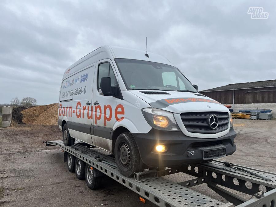 White Mercedes-Benz Sprinter 2014 in Vilkaviskis, with an engine capacity of 2.20 L and mileage of 214 thousand km for 4500 €, photo 4 on AUTOMOTO.COM.LV