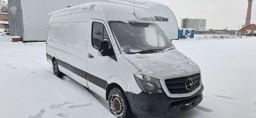 White Mercedes-Benz Sprinter 2014 in Marijampole, with an engine capacity of 0.00 L and mileage of 220 thousand km for 1750 €, photo 1 on AUTOMOTO.COM.LV