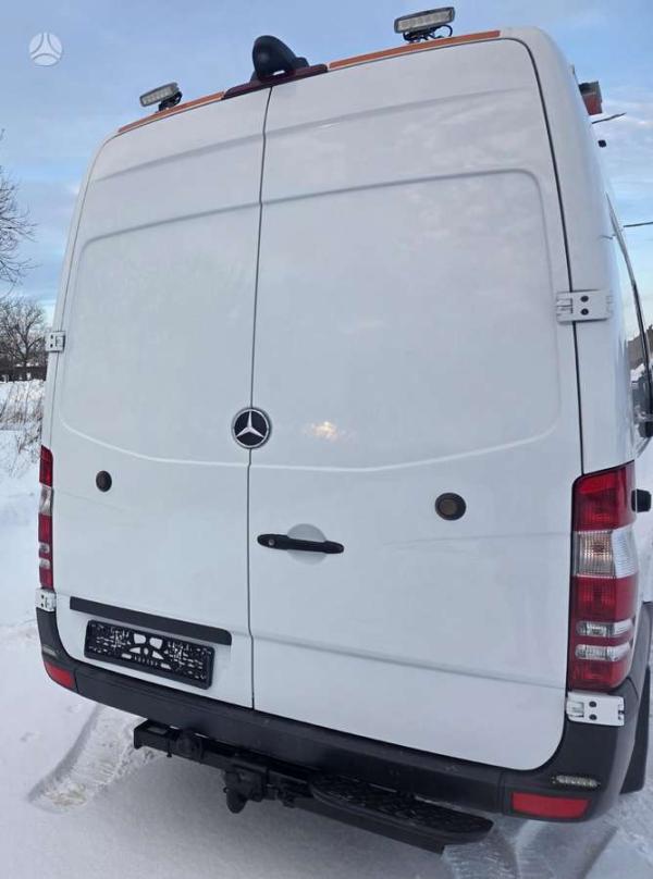White Mercedes-Benz Sprinter 2014 in Siauliai, with an engine capacity of 2.20 L and mileage of 103 thousand km for 15400 €, photo 4 on AUTOMOTO.COM.LV