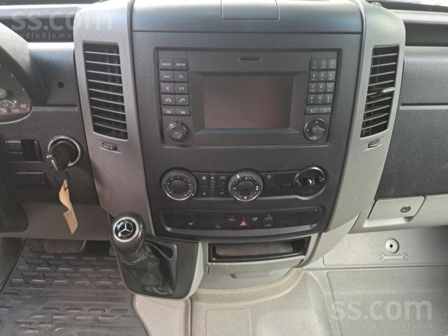 Balts Mercedes-Benz Sprinter 2014 Rīga, ar dzinēja tilpumu 2.20 L un nobraukumu 0 tūkst. km par 17545 €, foto 19 vietnē AUTOMOTO.COM.LV